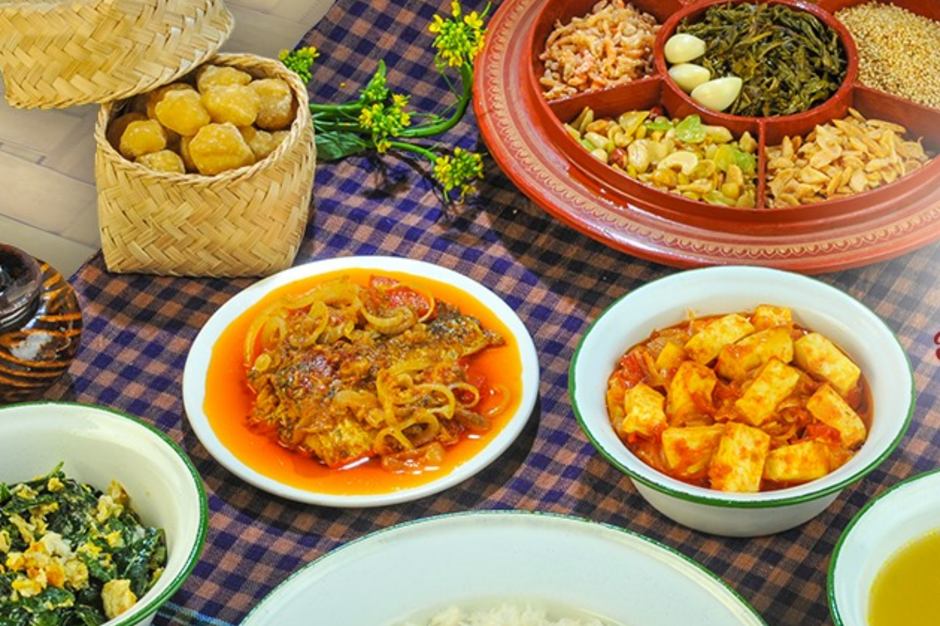 Ah Nyar Thu | MyanLife - Life Experience